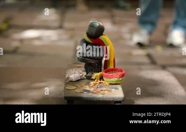 Moon statue Stock Videos & Footage - HD and 4K Video Clips - Alamy
