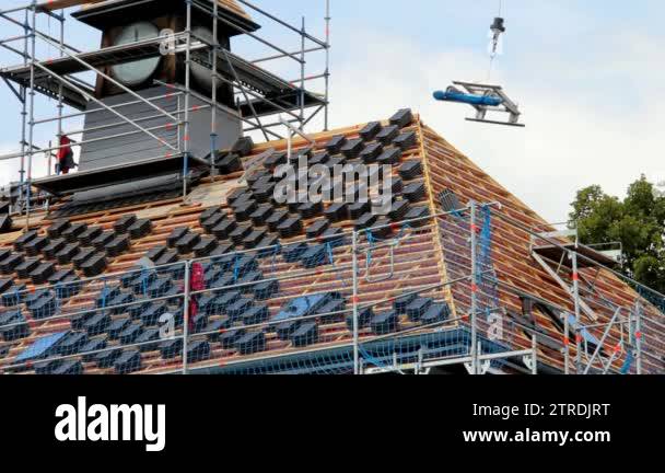 Lifting roof house Stock Videos & Footage - HD and 4K Video Clips - Alamy