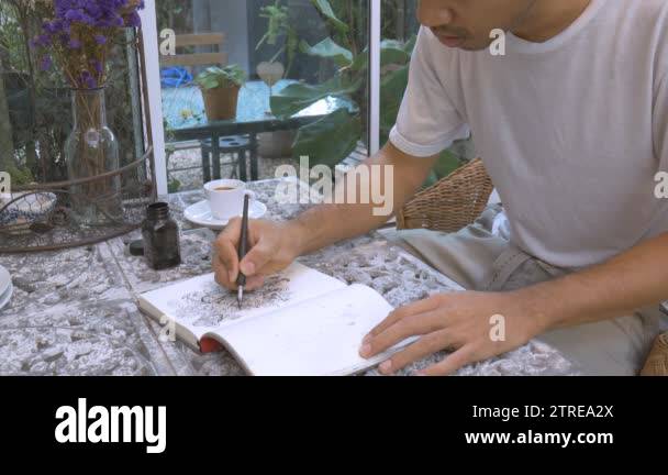 Doodle art black Stock Videos & Footage - HD and 4K Video Clips - Alamy