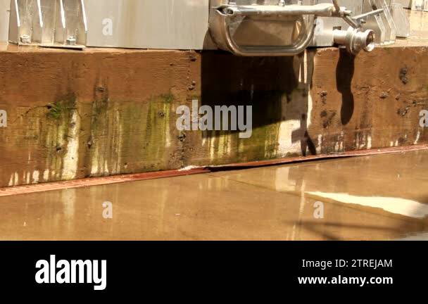 Water dripping down Stock Videos & Footage - HD and 4K Video Clips - Alamy