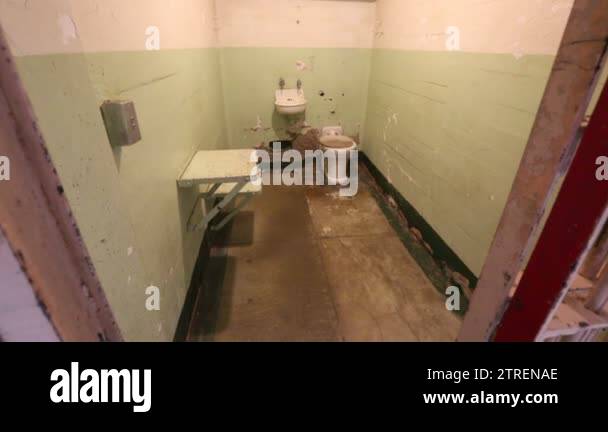 Ground level toilet Stock Videos & Footage - HD and 4K Video Clips - Alamy