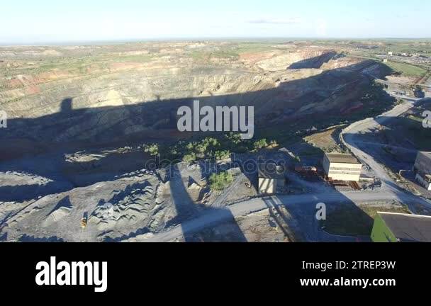 Elevator mining Stock Videos & Footage - HD and 4K Video Clips - Alamy