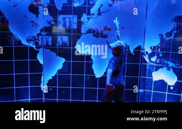 Hand mafia map Stock Videos & Footage - HD and 4K Video Clips - Alamy