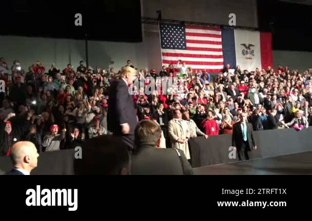 Trump rally Stock Videos & Footage - HD and 4K Video Clips - Alamy