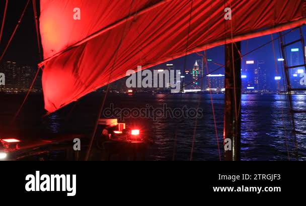 Sail junk boat Stock Videos & Footage - HD and 4K Video Clips - Alamy