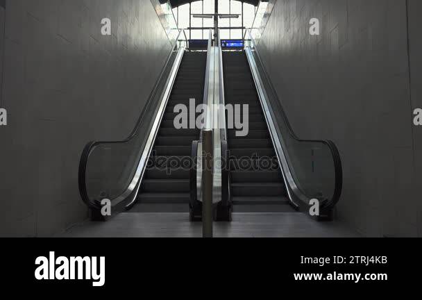 Down escalators Stock Videos & Footage - HD and 4K Video Clips - Alamy