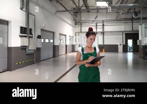 Give a job Stock Videos & Footage - HD and 4K Video Clips - Alamy