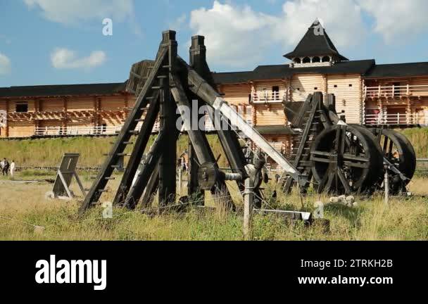 Ancient catapults Stock Videos & Footage - HD and 4K Video Clips - Alamy