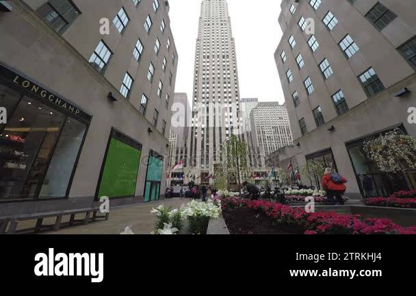Rockefeller center channel gardens Stock Videos & Footage - HD and 4K ...