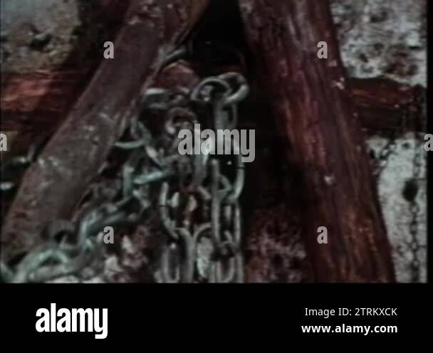 Chains and breaking Stock Videos & Footage - HD and 4K Video Clips - Alamy