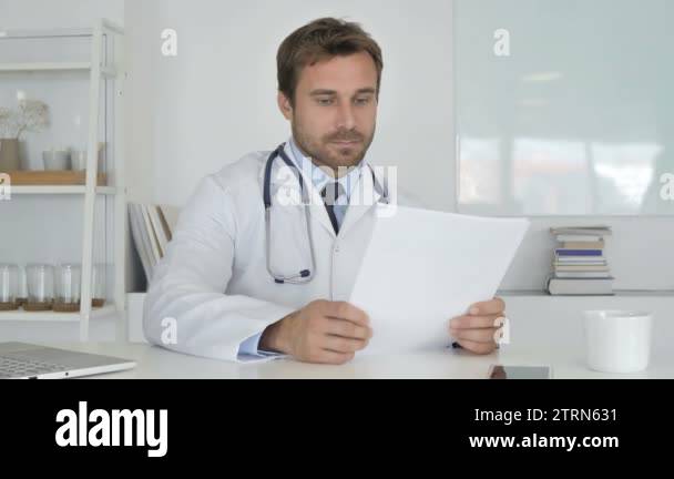 Clinic paperwork Stock Videos & Footage - HD and 4K Video Clips - Alamy