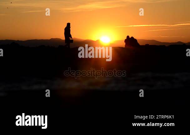 Spectacular figures Stock Videos & Footage - HD and 4K Video Clips - Alamy