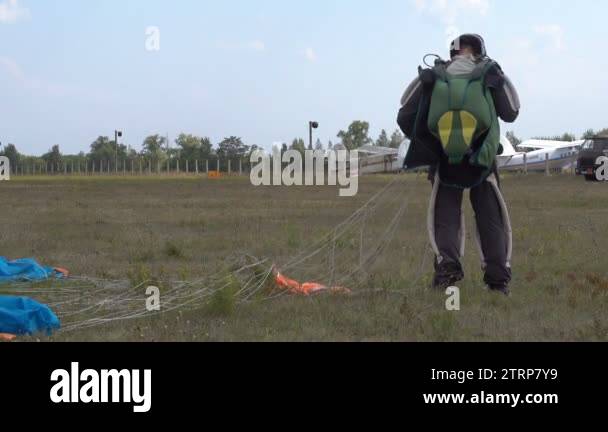 Parachute parachutes equipment gear Stock Videos & Footage - HD and 4K ...