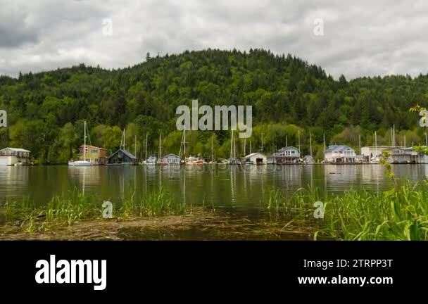 Floating houses along willamette Stock Videos & Footage - HD and 4K ...