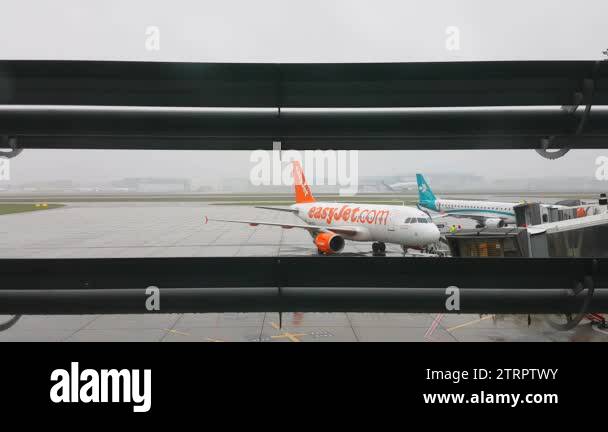 EasyJet Airplane At The Airport Stock Video Footage - Alamy