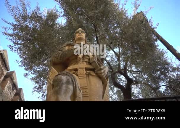 Monument king alfonso ii Stock Videos & Footage - HD and 4K Video Clips ...