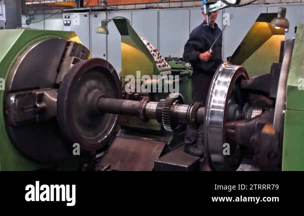 Lathe operator Stock Videos & Footage - HD and 4K Video Clips - Alamy