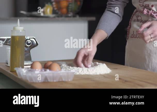 Put eggs Stock Videos & Footage - HD and 4K Video Clips - Alamy