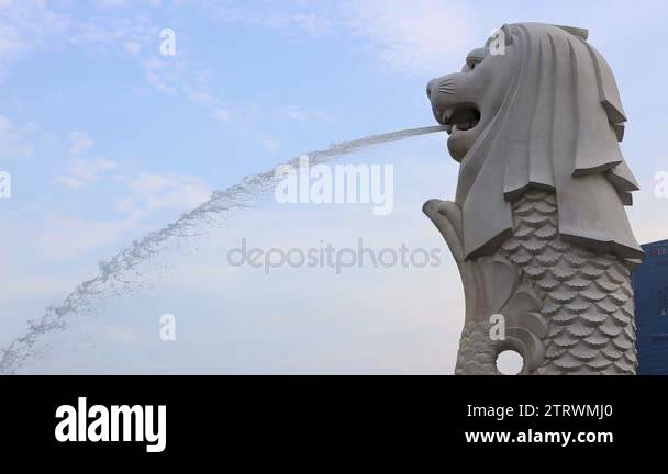 SINGAPORE - NOVEMBER 17, 2017: Singapore Merlion Park. The Merlion is a ...