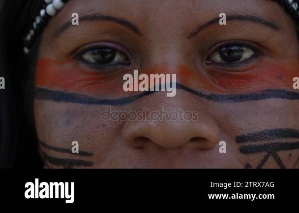Closeup face of Native Brazilian Woman at an indigenous tribe in the ...