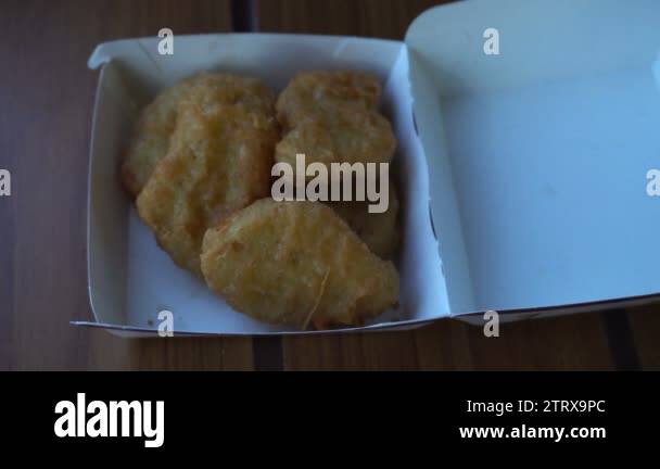 Chicken nuggets box Stock Videos & Footage - HD and 4K Video Clips - Alamy