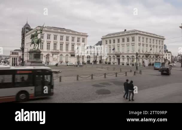 Place royale town square Stock Videos & Footage - HD and 4K Video Clips ...