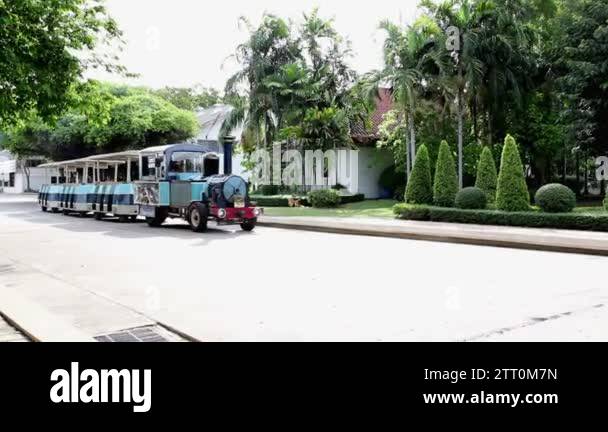 Car park service Stock Videos & Footage - HD and 4K Video Clips - Alamy