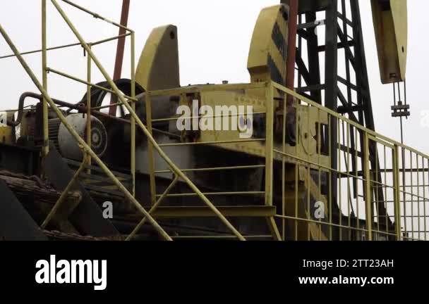 Oil rig motor Stock Videos & Footage - HD and 4K Video Clips - Alamy