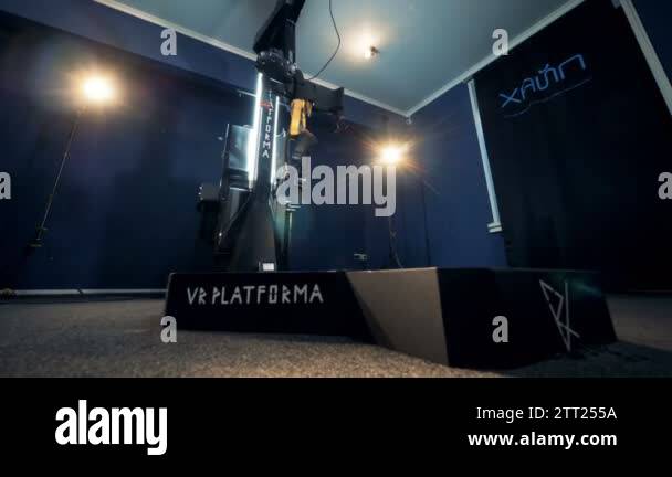 Platform room Stock Videos & Footage - HD and 4K Video Clips - Alamy