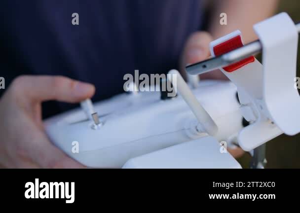 Remote operators Stock Videos & Footage - HD and 4K Video Clips - Alamy