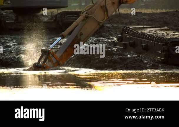 Channel deepening Stock Videos & Footage - HD and 4K Video Clips - Alamy