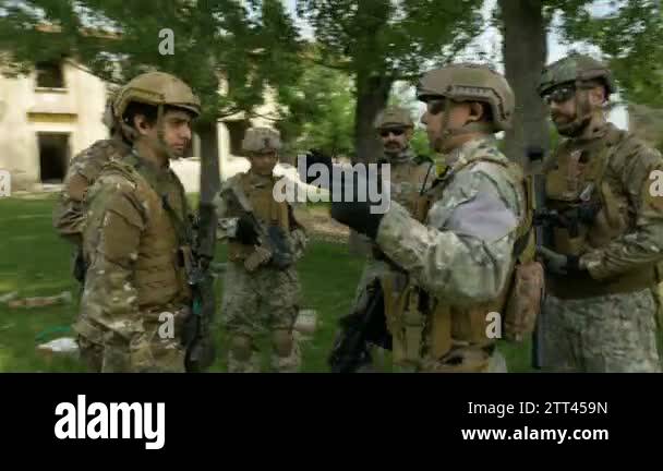 Troop exercise Stock Videos & Footage - HD and 4K Video Clips - Alamy