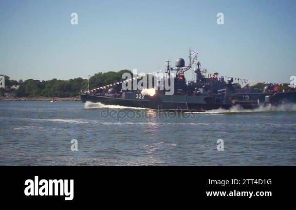 Firing rockets Stock Videos & Footage - HD and 4K Video Clips - Alamy