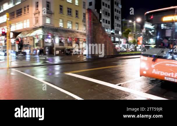 London windy bus Stock Videos & Footage - HD and 4K Video Clips - Alamy