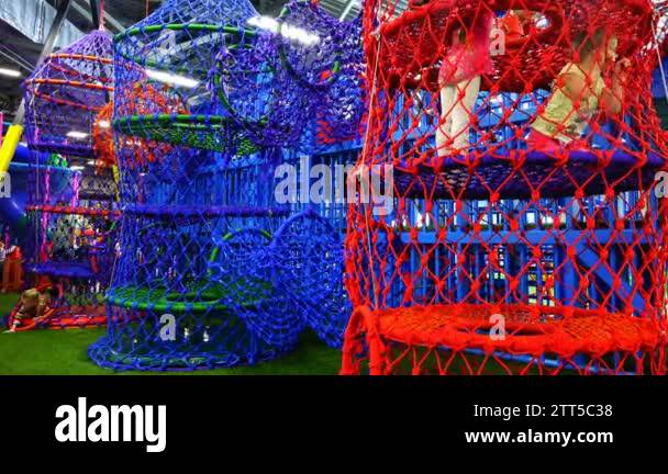 Children maze game Stock Videos & Footage - HD and 4K Video Clips - Alamy