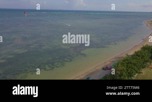 Mui Ne, Vietnam - 11 2018: Kiteboarding, kite surf. Extreme sport ...