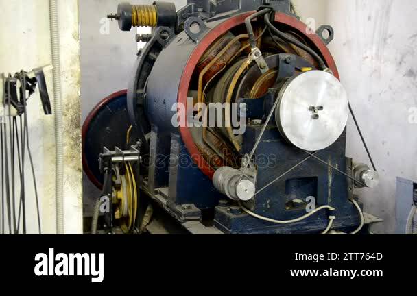 Elevator engine room Stock Videos & Footage - HD and 4K Video Clips - Alamy