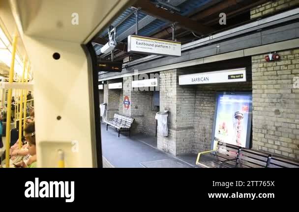 Barbican station underground tube Stock Videos & Footage - HD and 4K ...