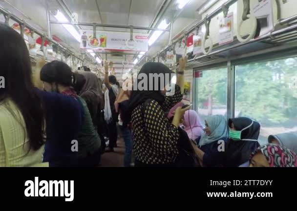 Full trains Stock Videos & Footage - HD and 4K Video Clips - Alamy