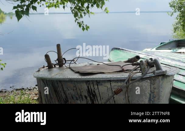 Marooned boats Stock Videos & Footage - HD and 4K Video Clips - Alamy