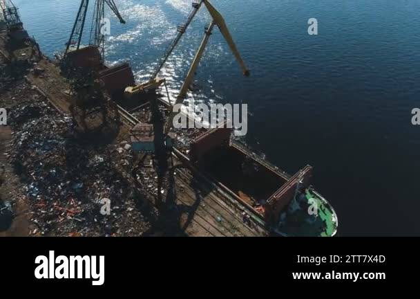 Refuse handling Stock Videos & Footage - HD and 4K Video Clips - Alamy