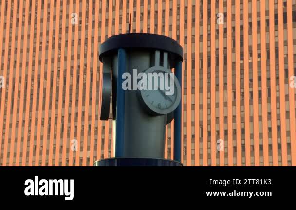 Seoul station and Seoul Square Stock Video Footage - Alamy