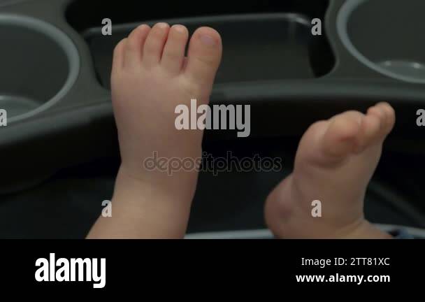 Baby toes Stock Videos & Footage - HD and 4K Video Clips - Alamy