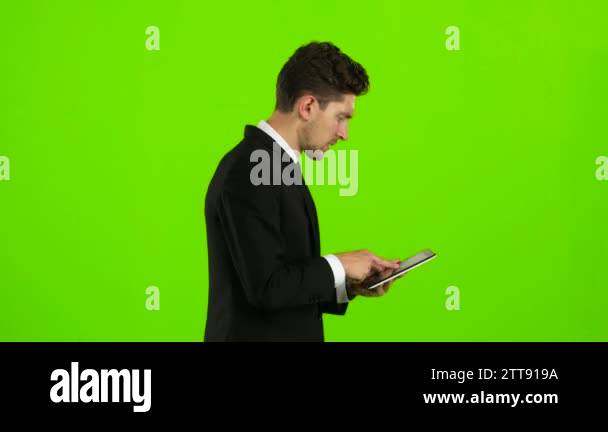 Guy looks at the photo on the phone and finds a list of pictures ...