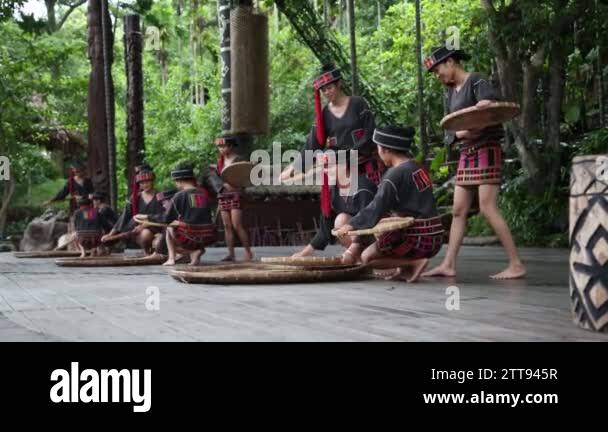 Hong Kong - May 2, 2018: Performers are giving traditional Chinese ...