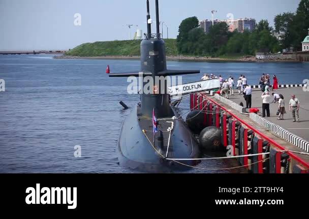 Submarine port visit Stock Videos & Footage - HD and 4K Video Clips - Alamy