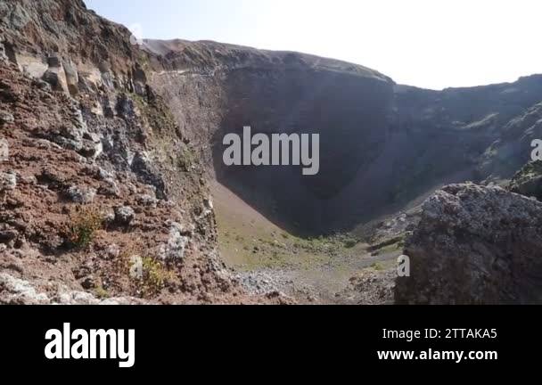 Landmark vesuvius crater Stock Videos & Footage - HD and 4K Video Clips ...