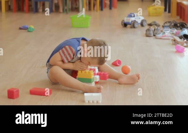 Finish the build Stock Videos & Footage - HD and 4K Video Clips - Alamy