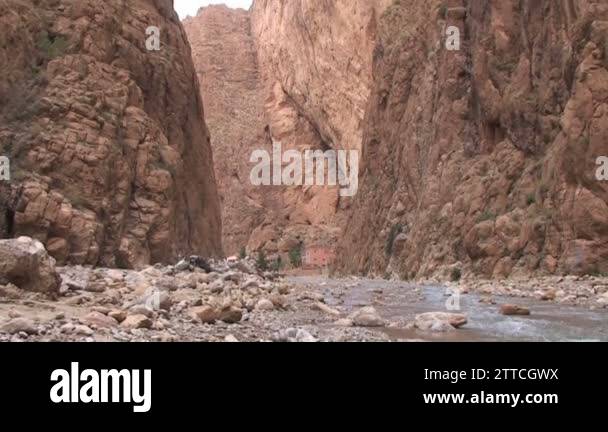 Todra gorge Stock Videos & Footage - HD and 4K Video Clips - Alamy