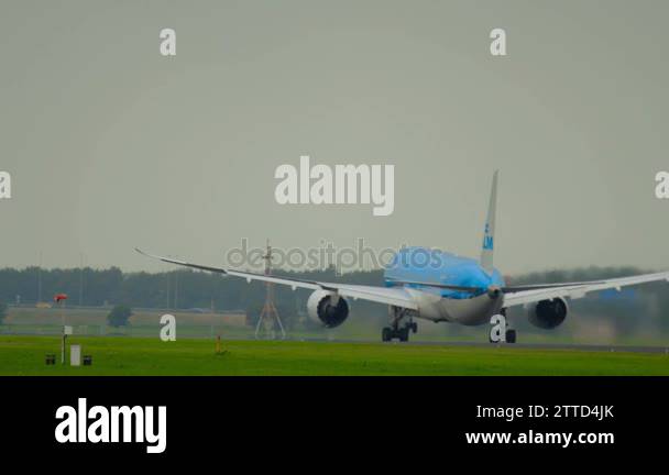 Klm boeing 787 dreamliner Stock Videos & Footage - HD and 4K Video ...